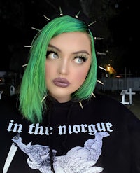 IN THE MORGUE CLOTHING